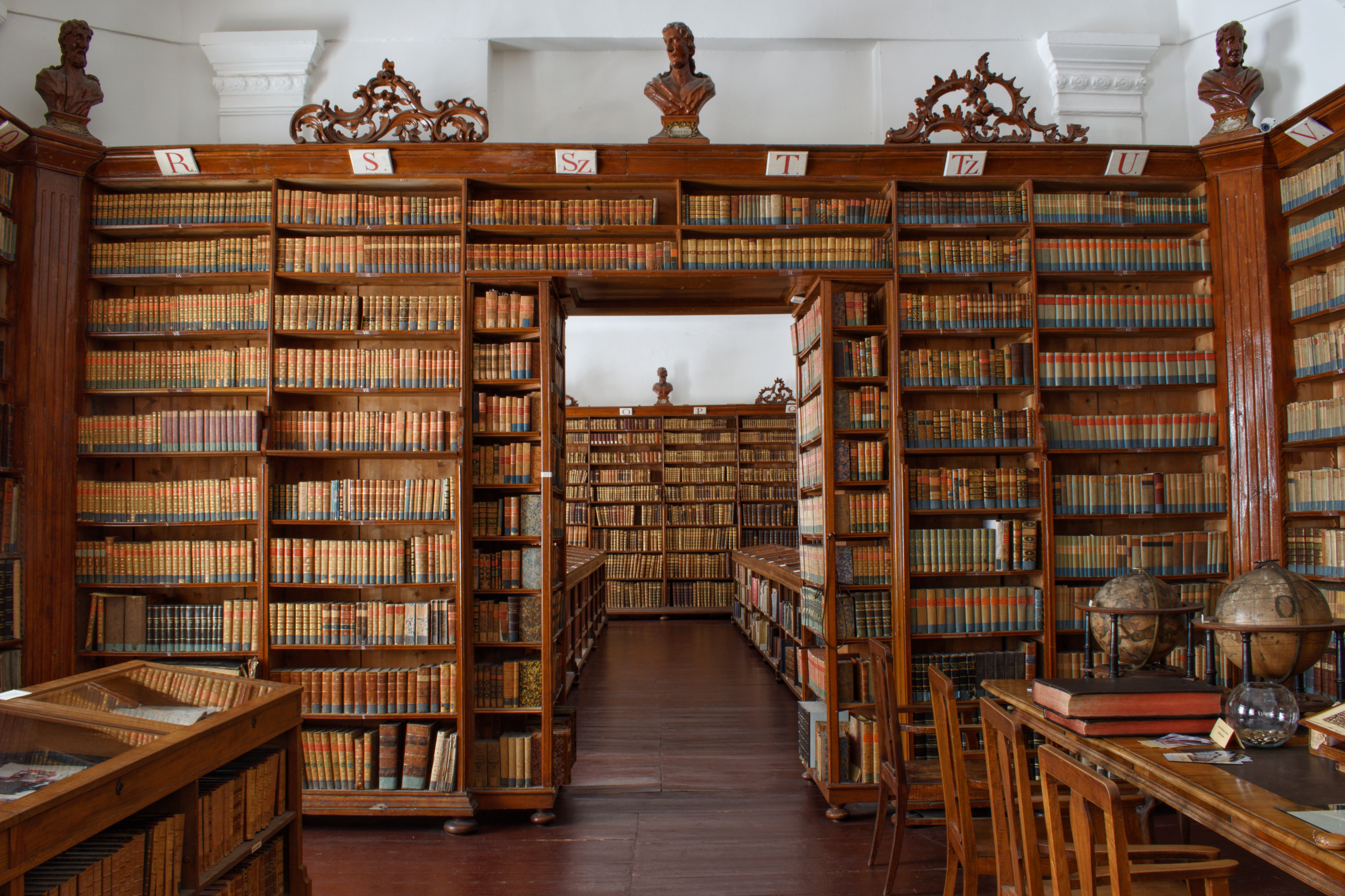 Central Washington University | Hungary: University of Pécs